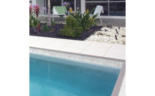 POOL360 | 2" x 4" Subway Glass Tile Blends Stratus White
